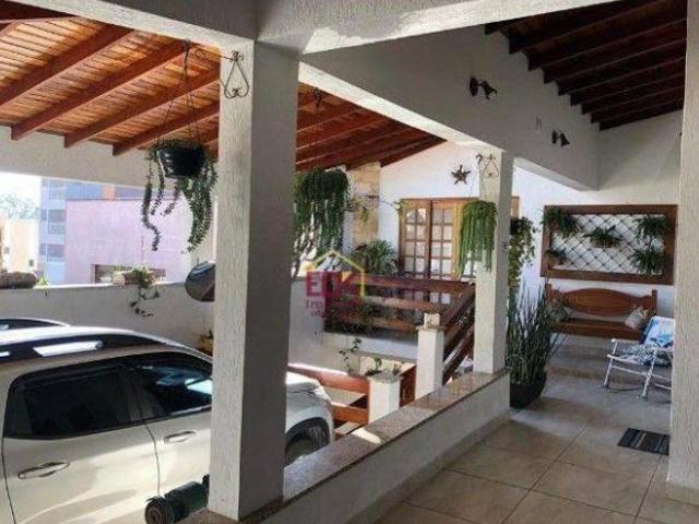 Sobrado com 3 dormitórios à venda por R$ 850.000,00 Vila Suissa Mogi das Cruzes/SP
