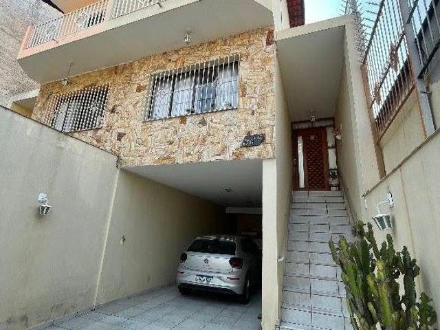 Sobrado com 3 dormitórios à venda por R$ 899.900,00 Vila Catupia São Paulo/SP