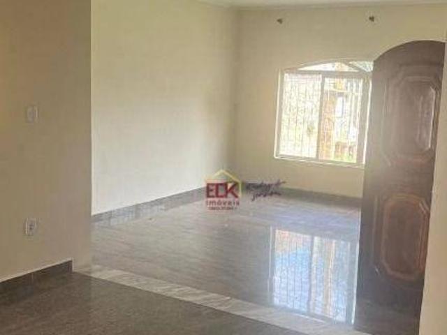 Sobrado com 3 dormitórios à venda, por R$ 900.000 Vila São Geraldo Taubaté/SP
