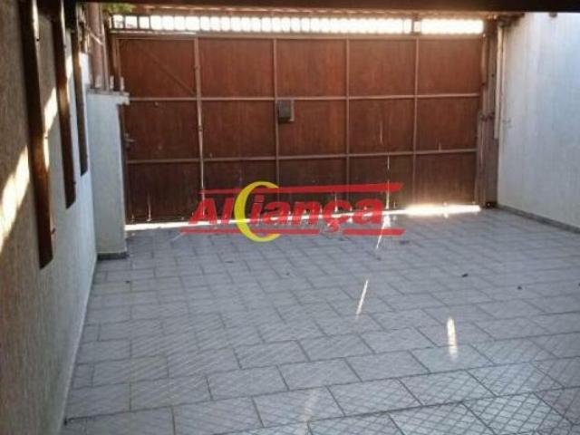 Sobrado com 3 dormitórios a venda Vila Galvão Guarulhos/SP