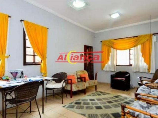 SOBRADO COM 3 DORMITÓRIOS E 1 SUÍTE, 2 VAGAS, 103 m² VILA MILTON GUARULHOS SP