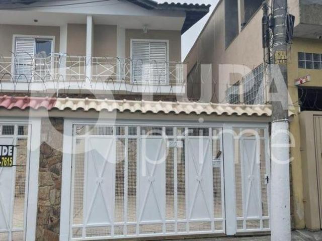 Sobrado com 3 dormitórios e 1 suíte Vila Constança