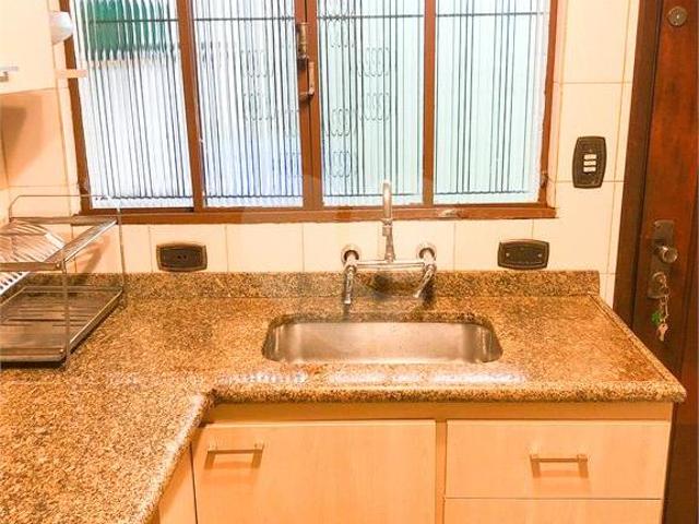 SOBRADO COM 3 DORMITORIOS E 1 SUITE COM 3 VAGAS DE GARAGEM A 1700 METROS DO MONOTRILHO ORATÓRIO