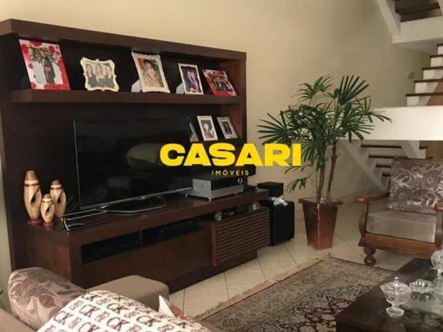 Sobrado com 3 Dormitórios e 250 m² à Venda no Jardim Utinga – Santo André/SP