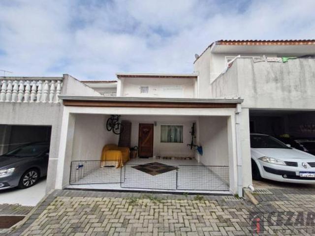 Sobrado com 3 dormitórios e 2 vagas cobertas à venda, 100 m² por R$ 425.000 Bairro Alto Curitiba