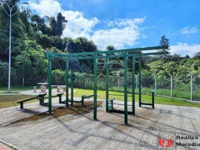 Sobrado com 3 dormitórios e 2 vagas Flores do Aguassai