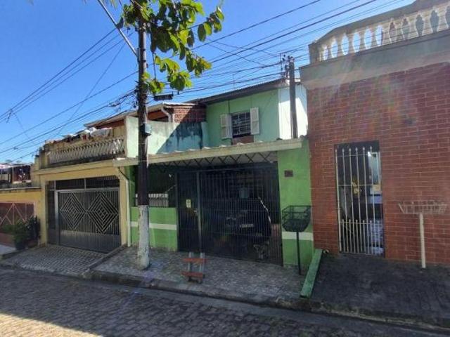 Sobrado com 3 dormitórios e 2 vagas próximo ao Centro de Embu das Artes – Chácara Recanto, Cotia
