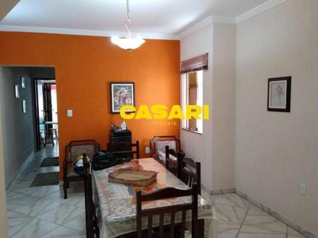 Sobrado com 3 Dormitórios e Churrasqueira Coberta à Venda – 182 m² – Jardim Las Vegas
