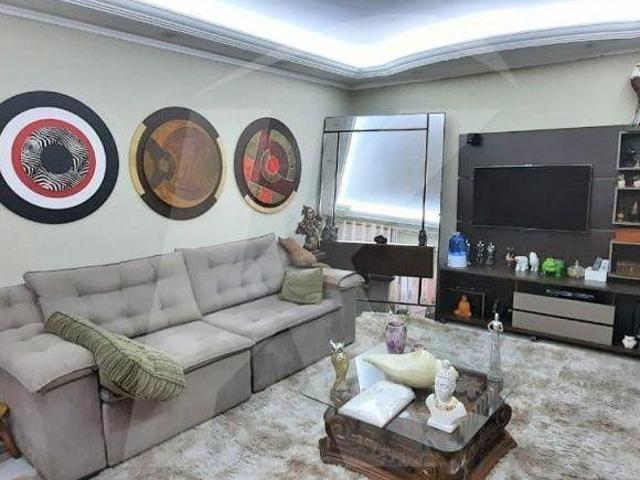 Sobrado com 3 dormitórios e área para ateliê ou salão comercial Vila Medeiros