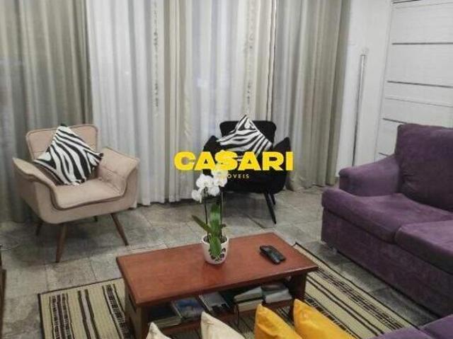 Sobrado com 3 Dormitórios e Espaço Gourmet à Venda ou Aluguel no Campanário Di
