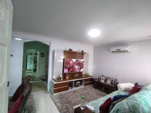 Sobrado com 3 dormitórios + Edícula à venda, 208 m² por R$ 800.000,00 Vila Alice Vicente de Carva