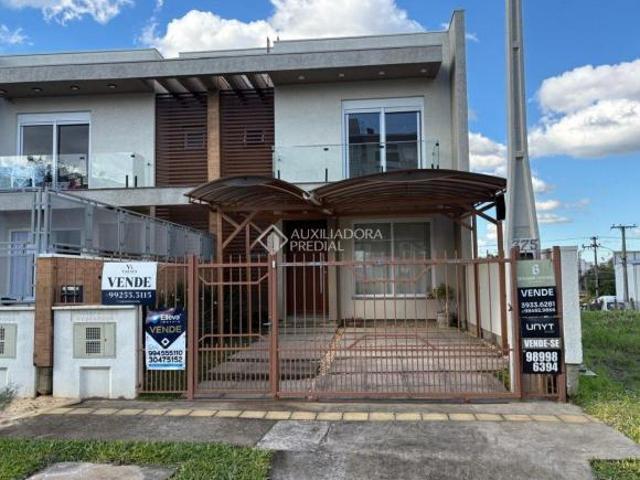 Sobrado com 3 dormitórios em Gravataí