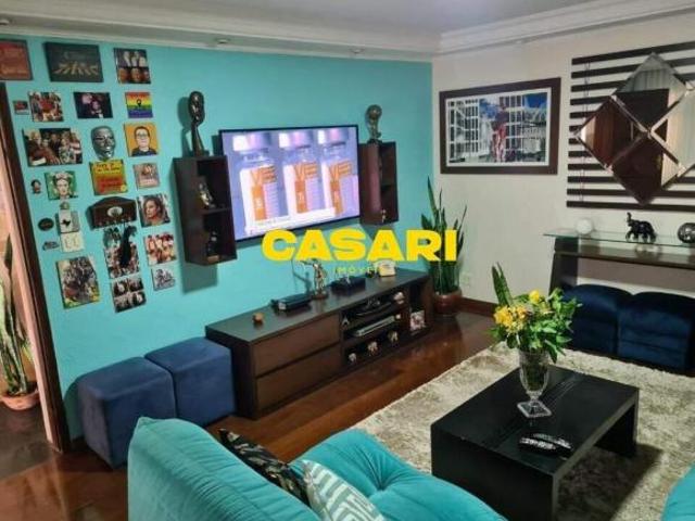 Sobrado com 3 Dormitórios, Suíte e 276 m² – Venda ou Aluguel no Anchieta, São Be
