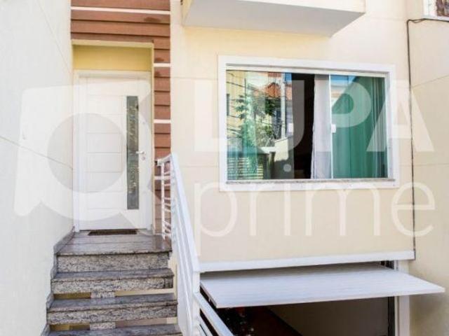 Sobrado com 3 dormitórios sendo suítes á venda na Vila Maria
