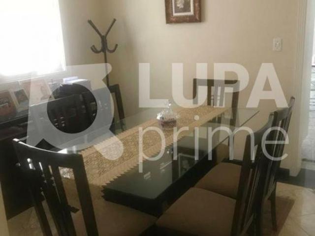 Sobrado com 3 dormitórios sendo suítes á venda no Jardim São Paulo