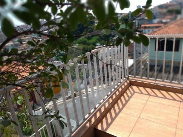 Sobrado com 3 dormitórios, sendo 1 suite, 6 vagas de garagem na Vila Gustavo