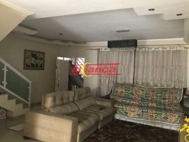 SOBRADO COM 3 DORMITÓRIOS SENDO 1 SUITE A VENDA, 125 m² Jardim Albertina Guarulhos SP