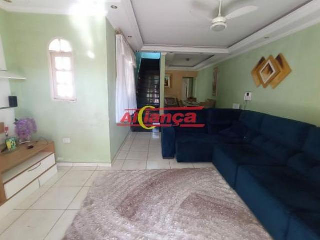 SOBRADO COM 3 DORMITÓRIOS SENDO 1 SUITE A VENDA, 125 m²Parque Continental GUARULHOS/SP