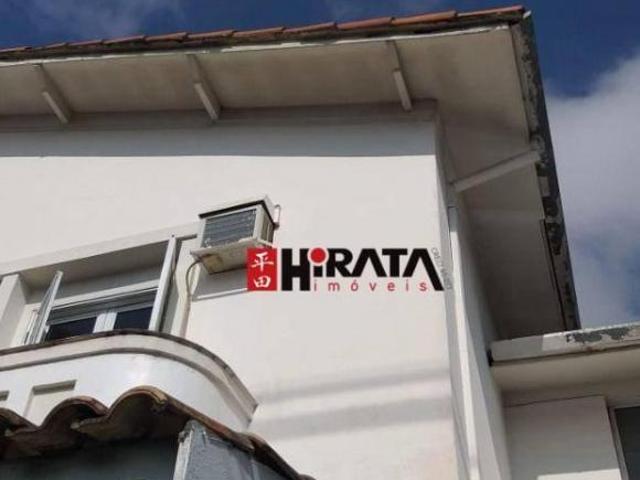 Sobrado com 3 dormitórios, sendo 1 suíte, à venda, 160 m² de área útil em terreno de 197 m², por R