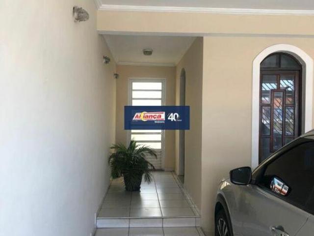 SOBRADO COM 3 DORMITÓRIOS SENDO 1 SUITE A VENDA, 203 m² Jardim Santa Mena GUARULHOS/SP