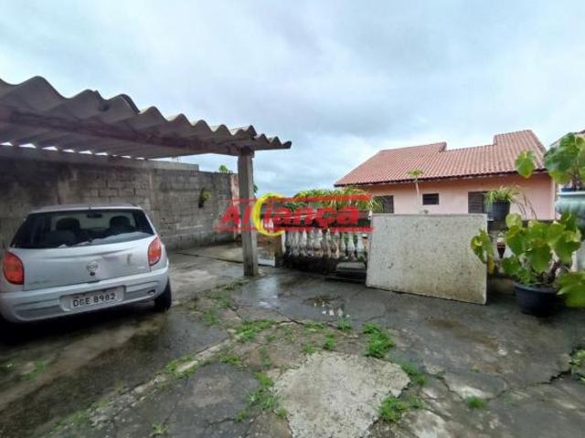 SOBRADO COM 3 DORMITÓRIOS SENDO 1 SUITE A VENDA, 250 m² Jardim Santa Paula Guarulhos SP