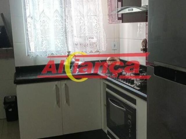 SOBRADO COM 3 DORMITÓRIOS SENDO 1 SUITE À VENDA, 250 M² PARQUE JANDAIA GUARULHOS/SP
