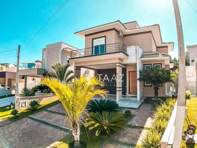 Sobrado com 3 dormitórios, sendo 1 suíte à venda, 254 m² por R$ 2.200.000,00 Residencial Ibi Aram
