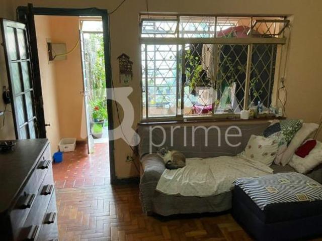 Sobrado com 3 dormitórios sendo 1 suíte á venda na Vila Nivi