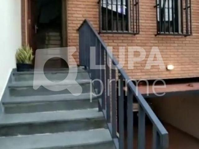 Sobrado com 3 dormitórios sendo 1 suíte á venda no Jardim Virgínia Bianca!