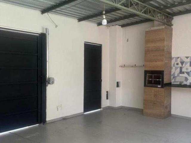 Sobrado com 3 dormitórios sendo 1 suíte, à venda, Recanto dos Eucaliptos SJC. EM OFERTA!