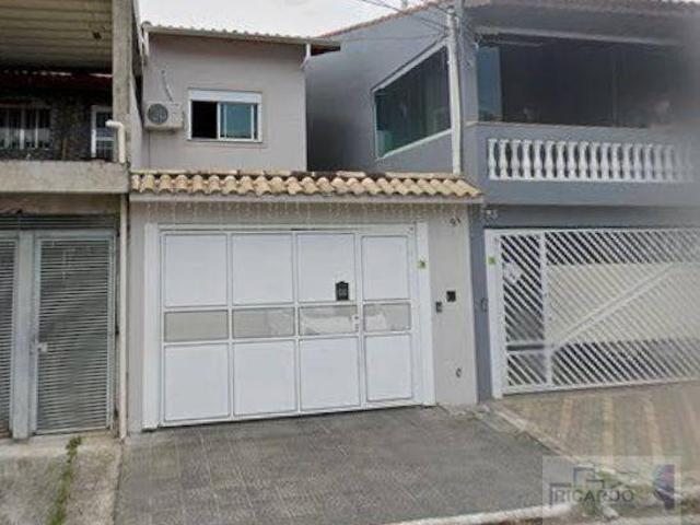 Sobrado com 3 dormitórios sendo 1 suíte e edícula com área goumet à venda, 140 m² Parque Continent