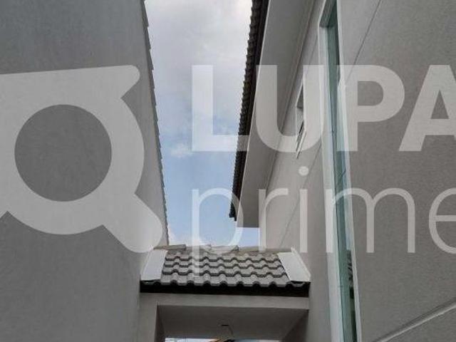 Sobrado com 3 dormitórios sendo 3 suítes á venda no Jardim Guapira