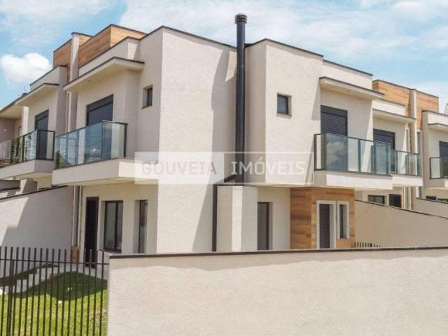 Sobrado com 3 Quartos, 1 Suíte, 104.61M², à Venda por R$ 745.000,00 Atuba, Curitiba Pr