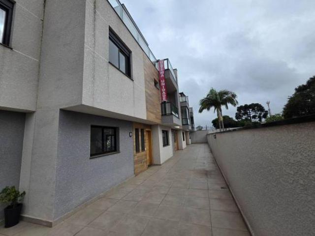 Sobrado com 3 Dormitórios, 1 Suíte, 211.53 m², à venda por R$ 1.098.500 Guabirotuba, Curitiba PR