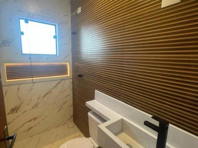 SOBRADO COM 3 DORMITÓRIOS 1 SUÍTE – 2 VAGAS – ÁREA GOURMET