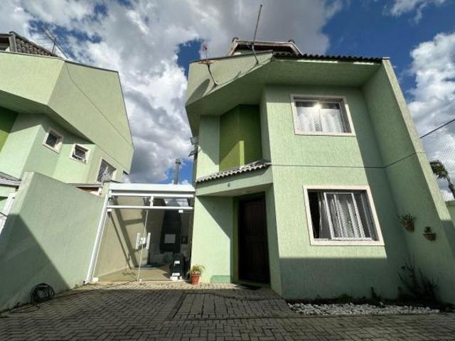 Sobrado com 3 dormitórios, 1 suíte, 2 vags no Hauer