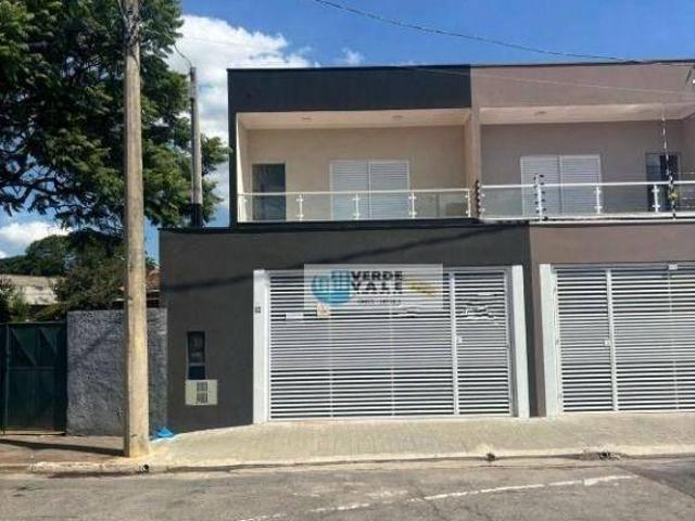 Sobrado com 3 dormitórios 1 suíte com quintal Vila Industrial São José dos Campos/SP