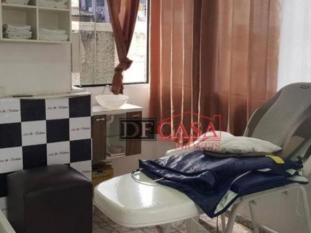 Sobrado com 3 dormitórios, 1 suite, copa, coz, sala ampla, e 2 salas para estética