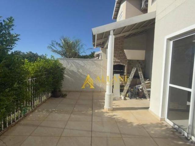 Sobrado com 3 dormitórios, 1 suíte à venda, 109 m² por R$ 800.000 Condomínio Arte de Viver Soroc