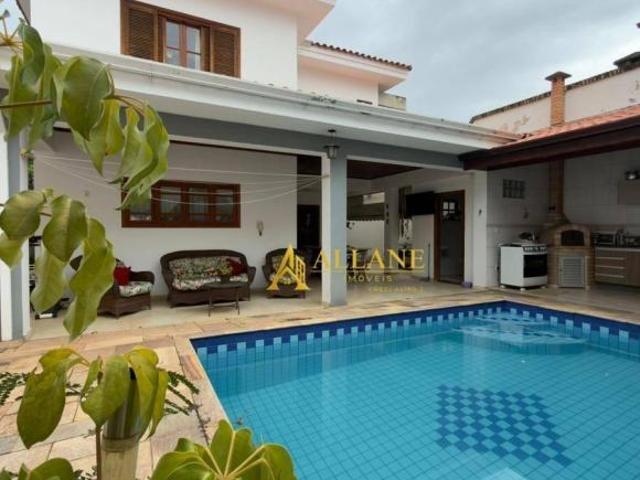 Sobrado com 3 dormitórios, 1 suíte à venda, 259 m² por R$ 1.280.000 Jardim Pagliato Sorocaba/SP