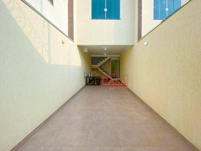 Sobrado com 3 dormitórios, 1 suíte e 2 vagas à venda, 111 m² por R$ 719.000