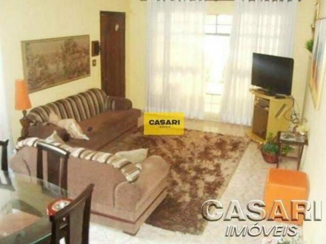 Sobrado com 3 Dormitórios 1 Suíte e 2 Vagas Cobertas à Venda – Excelente Localização