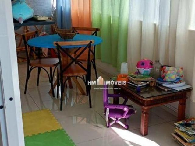 Sobrado com 3 dormitórios, 1 suíte, sala 2 ambientes, cozinha e dormitórios com móveis planejados, c
