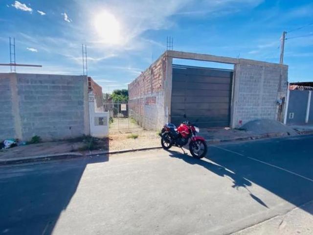 Sobrado com 3 dormitórios, 200 m² venda ou aluguel Chácaras Araújo na zona leste de São José dos C