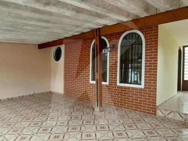 Sobrado com 3 Dormitórios 2 Vagas de garagem no Horto Florestal
