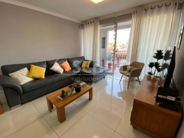 Sobrado com 3 dormitórios 3 suítes, 204 m², 4 vagas no campo grande por R$ 1.200.000