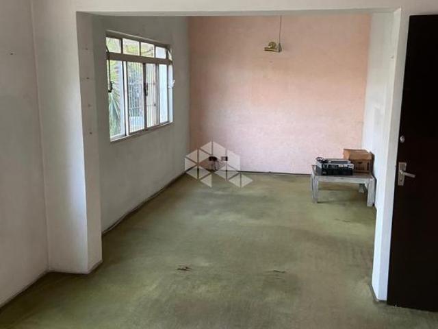 Sobrado com 3 dormitórios, 4 vagas de garagem na Vila Isolina Mazzei