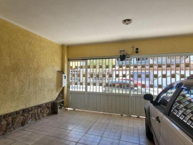 Sobrado com 3 dorms, Boqueirão, Praia Grande R$ 850 mil