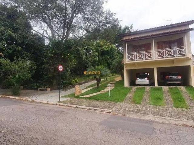Sobrado com 3 Dorms sendo 1 suite Urbanova São José dos Campos SP