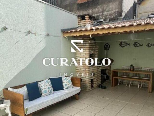 Sobrado com 3 dorms, 1 suíte, quintal com churrasqueira e 4 vagas Vila Carrão